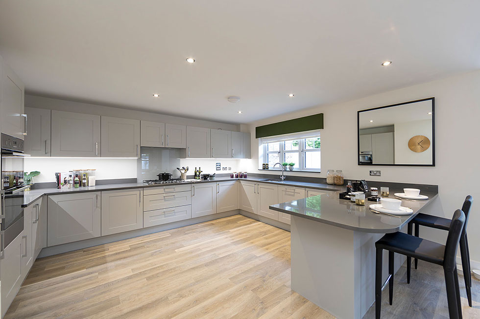 New homes in Ifield, West Sussex. Welcome to Summerswood.
